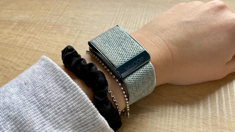 Recensione Whoop ®: il fitness tracker più amato dei crossfitters ...